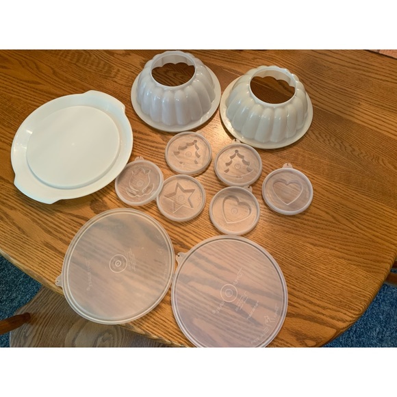 Tupperware | Kitchen | Vintage Tupperware Jello Molds Lids Base 6 Mold ...